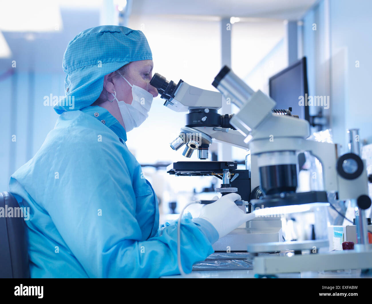 Laboratory plant microscope hi-res stock photography and images - Alamy