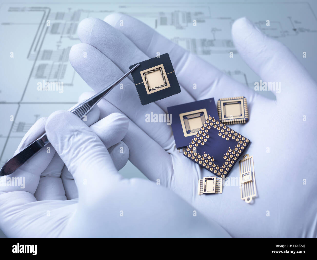 Electronic components hi-res stock photography and images - Alamy
