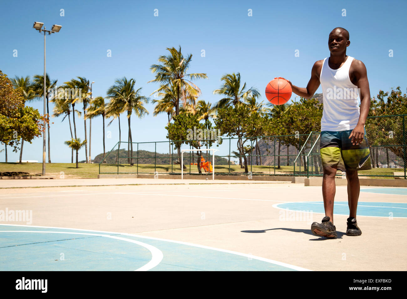 Basketball court hi-res stock photography and images - Alamy