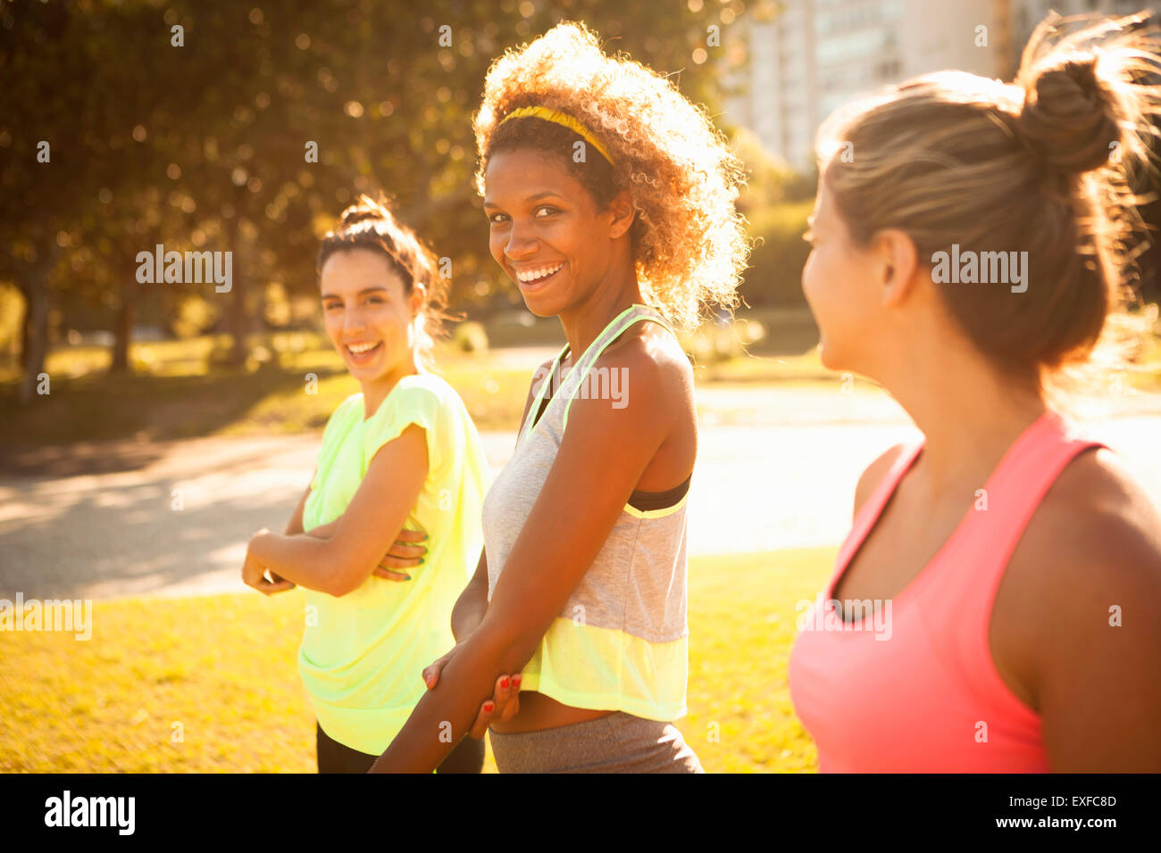 Young women in the park hi-res stock photography and images - Alamy
