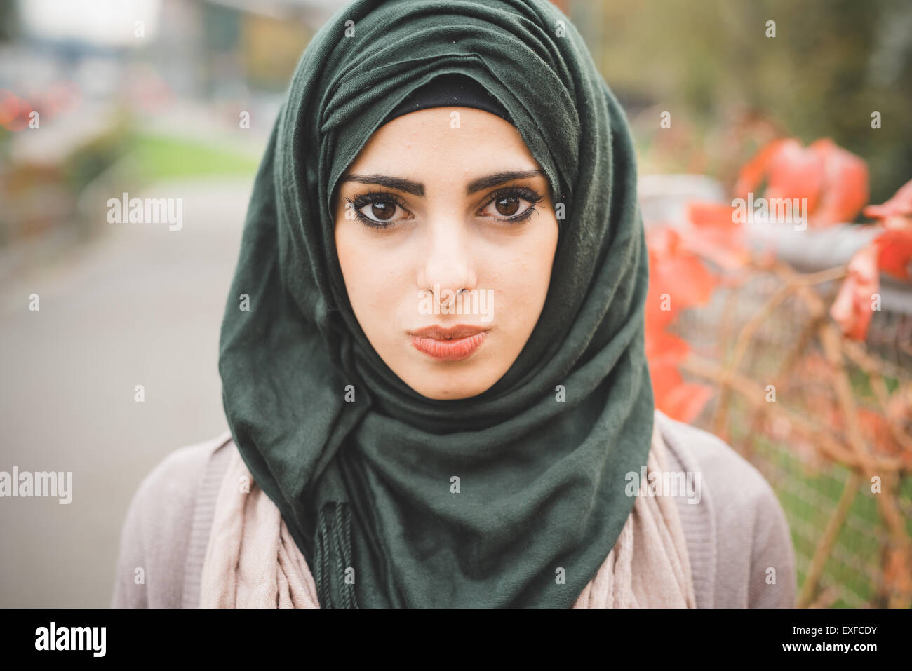 Hijab hi-res stock photography and images - Alamy