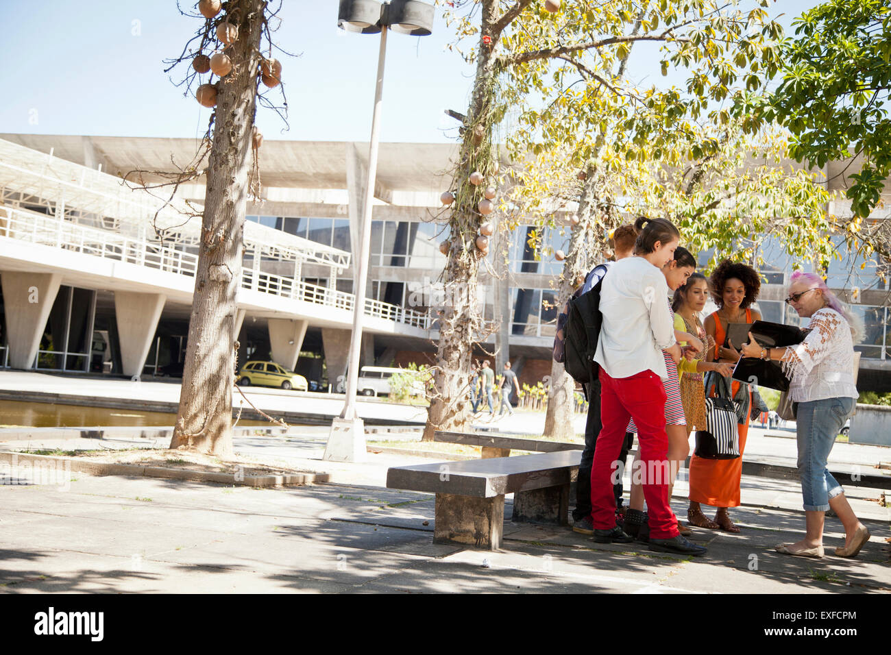 Teaching lecturer hi-res stock photography and images - Alamy