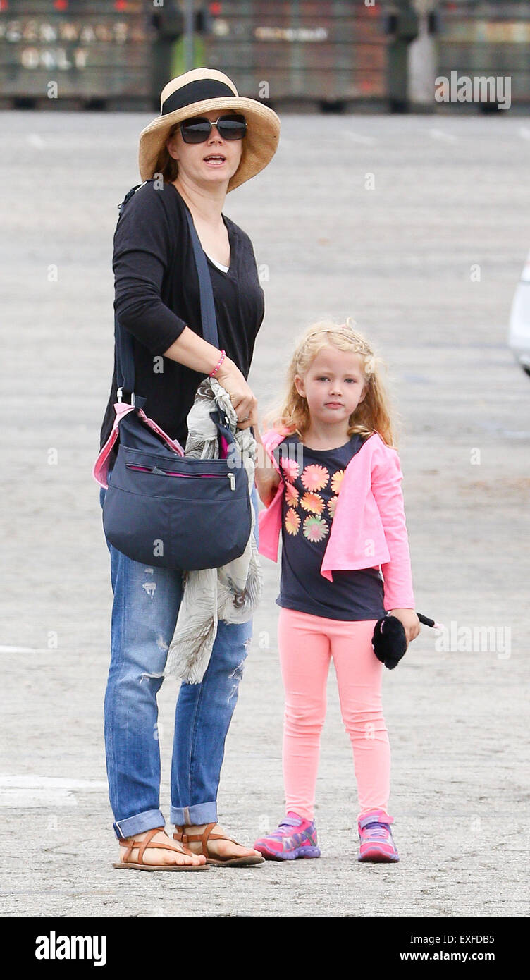 Amy Adams takes daughter Aviana to Los Angeles Zoo Featuring: Amy Adams ...