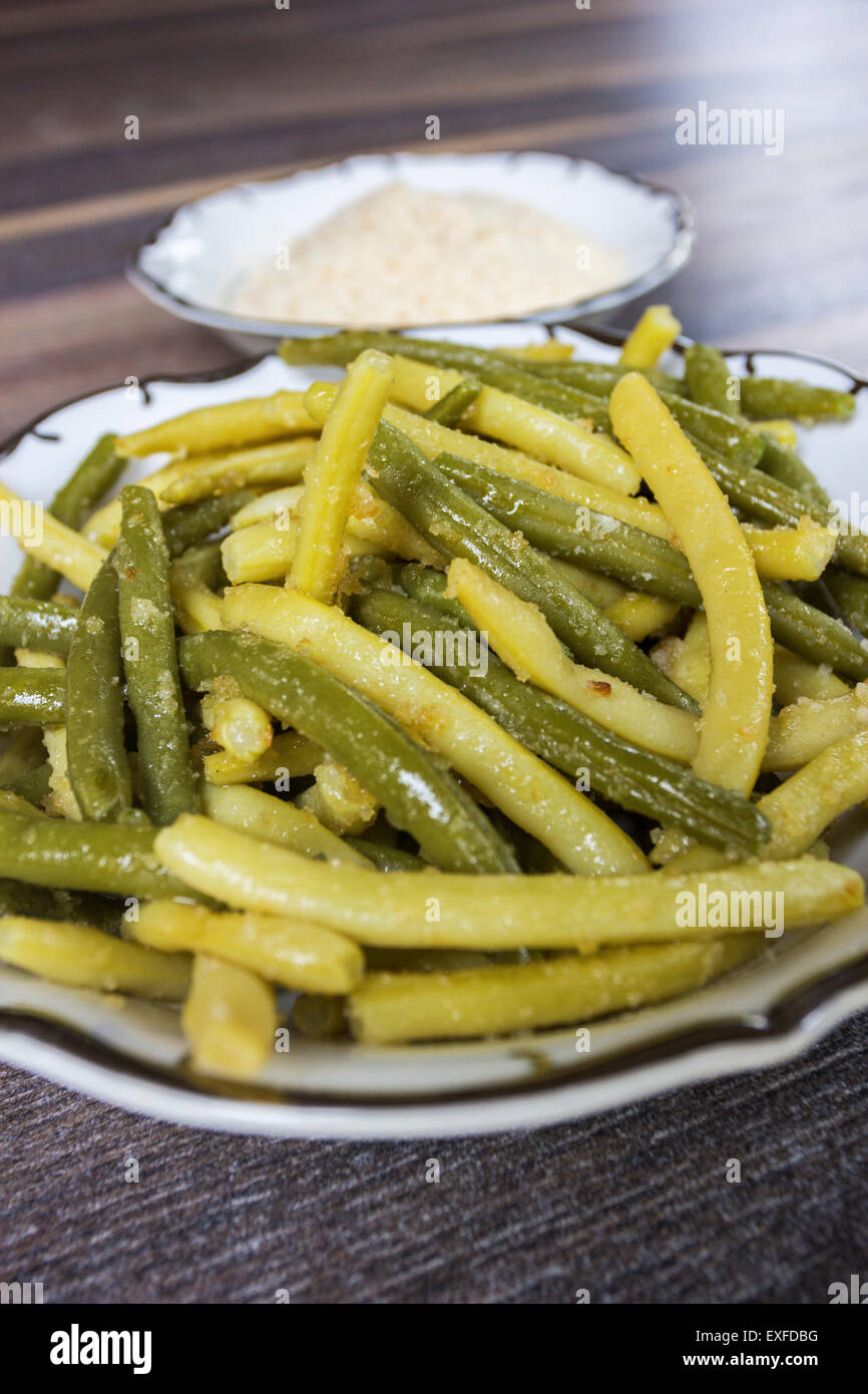 String beans hi-res stock photography and images - Alamy