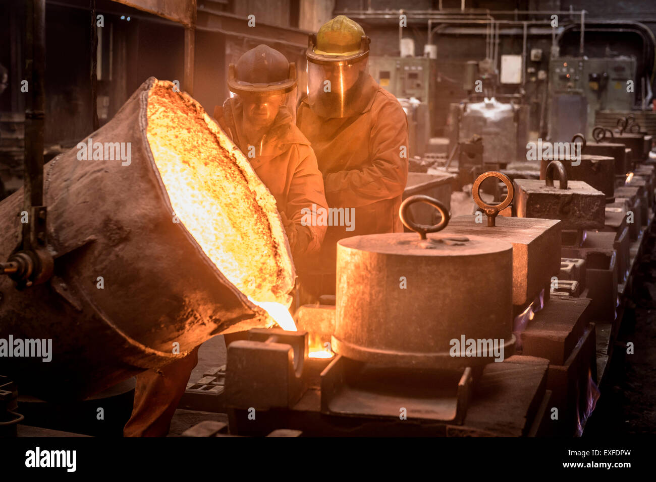 Molten Metal Pouring High Resolution Stock Photography and Images - Alamy