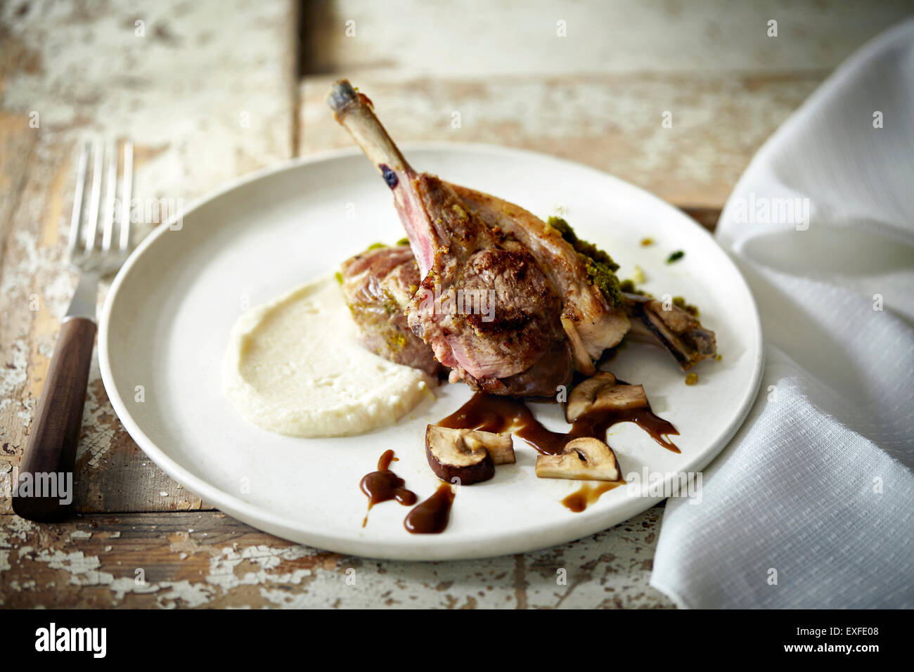 Plate of lamb hi-res stock photography and images - Alamy