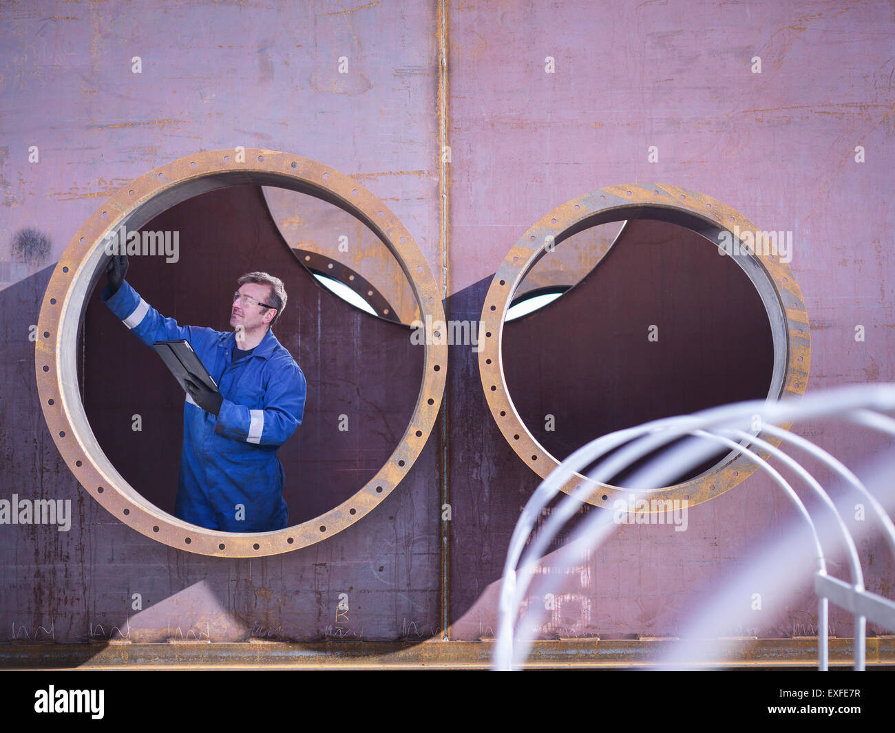 Steel scale hi-res stock photography and images - Alamy