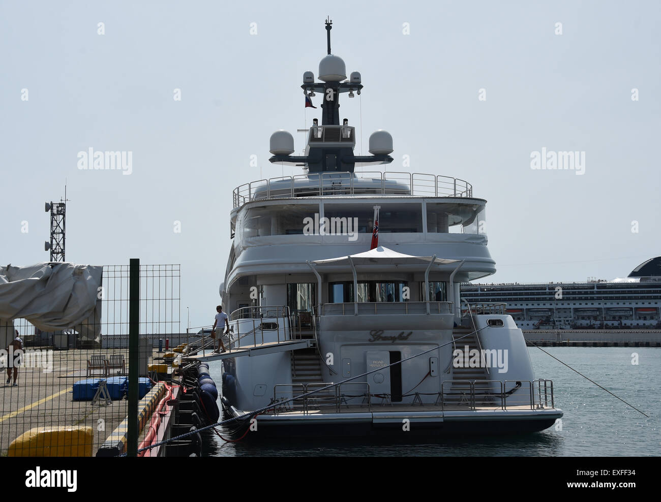 Vladimir putin yacht hi-res stock photography and images - Alamy