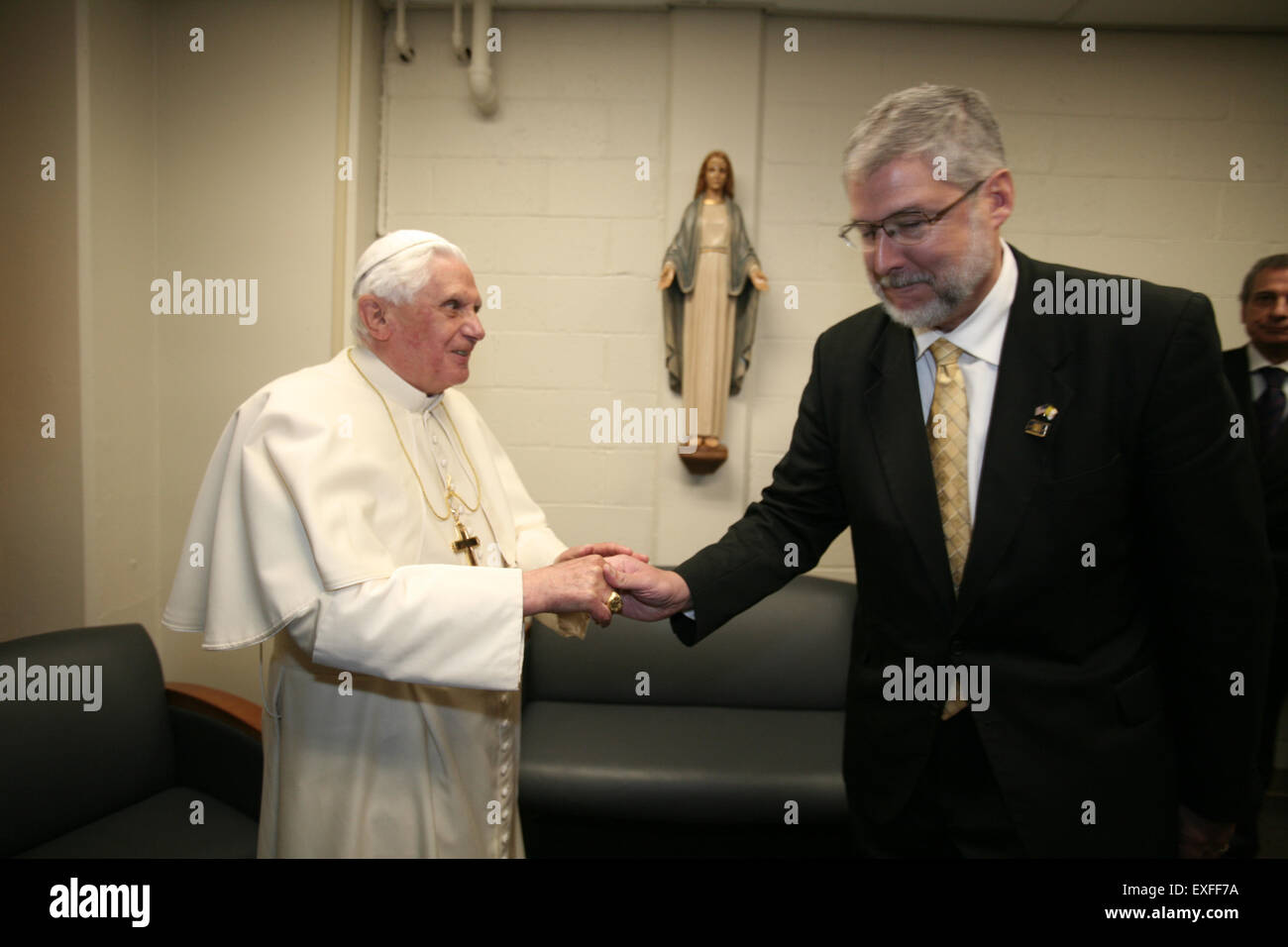 David Addington Greets His Holiness Pope Benedict XVI at JFK Stock ...