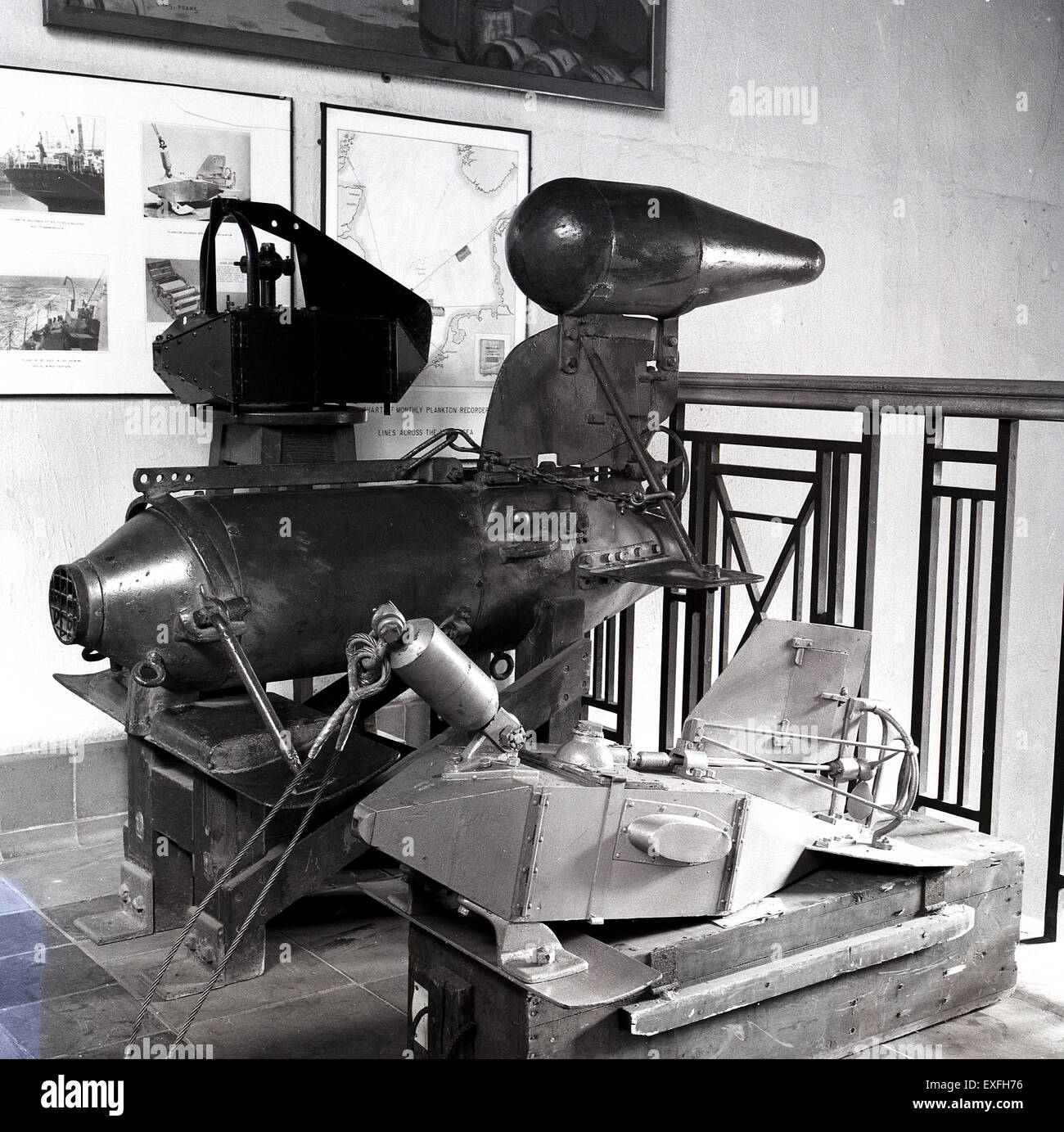 Divers 1950s hi-res stock photography and images - Alamy