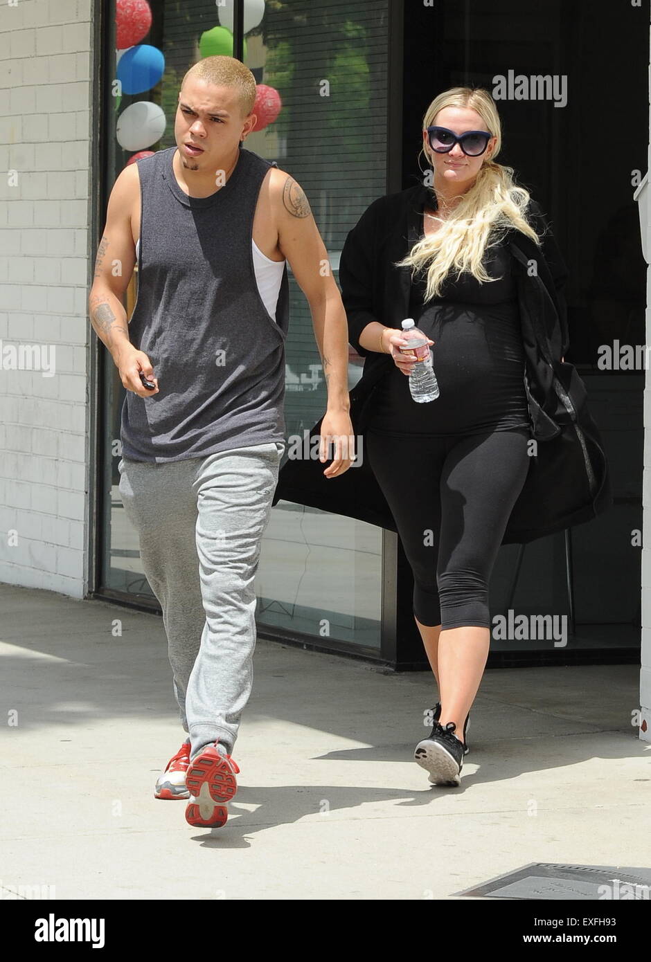 A heavily pregnant Ashlee Simpson leaves the gym in Studio City with ...