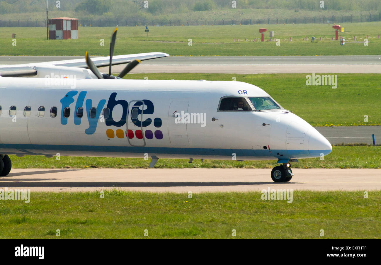 Bombardier dash q400 flybe taxiing hi-res stock photography and images ...