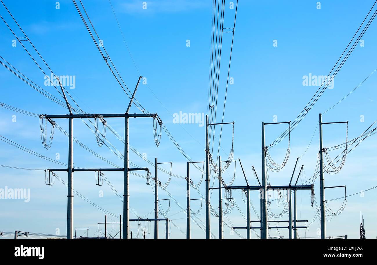 Cable poles hi-res stock photography and images - Alamy