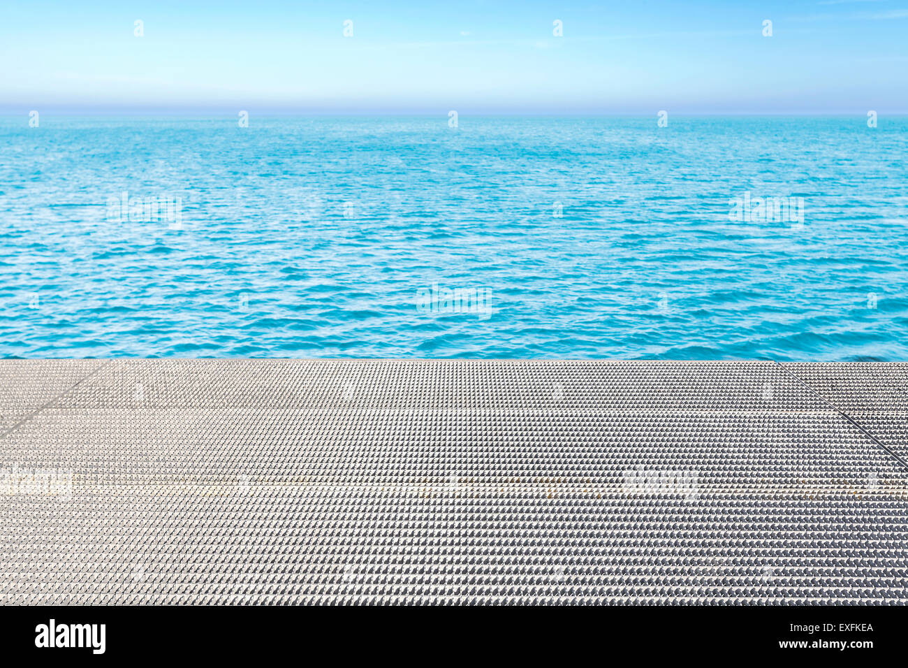 Metal floor texture hi-res stock photography and images - Alamy