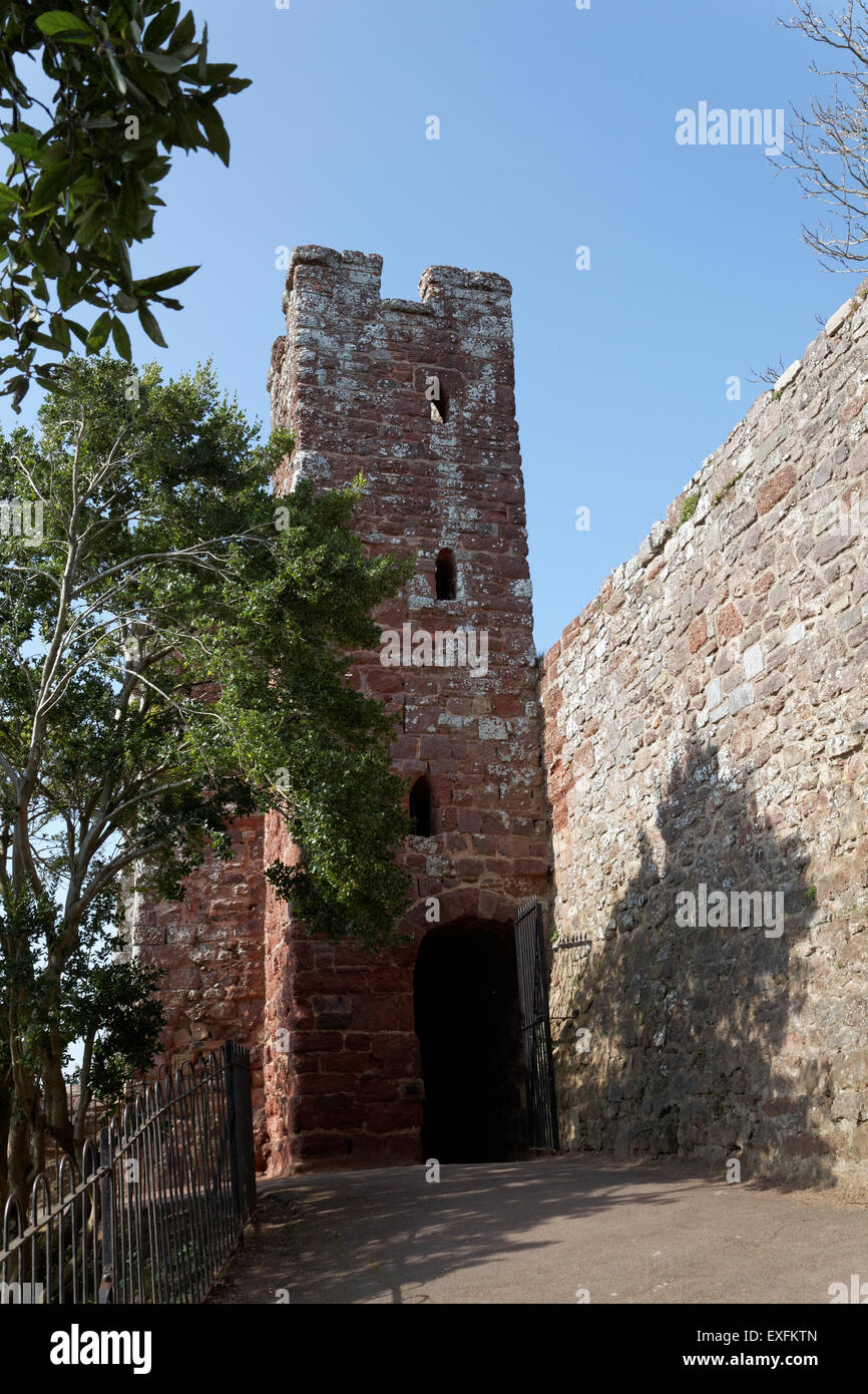 A Norman Tower at Rougemont Castle Walls, Exeter, Devon, UK Stock Photo ...