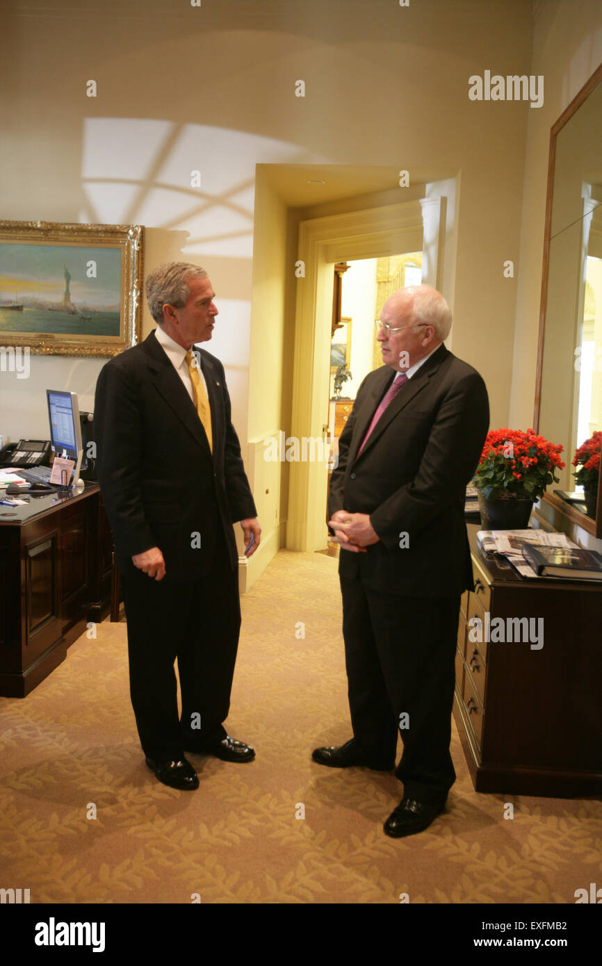President Bush and Vice President Cheney in the Outer Oval Stock Photo ...