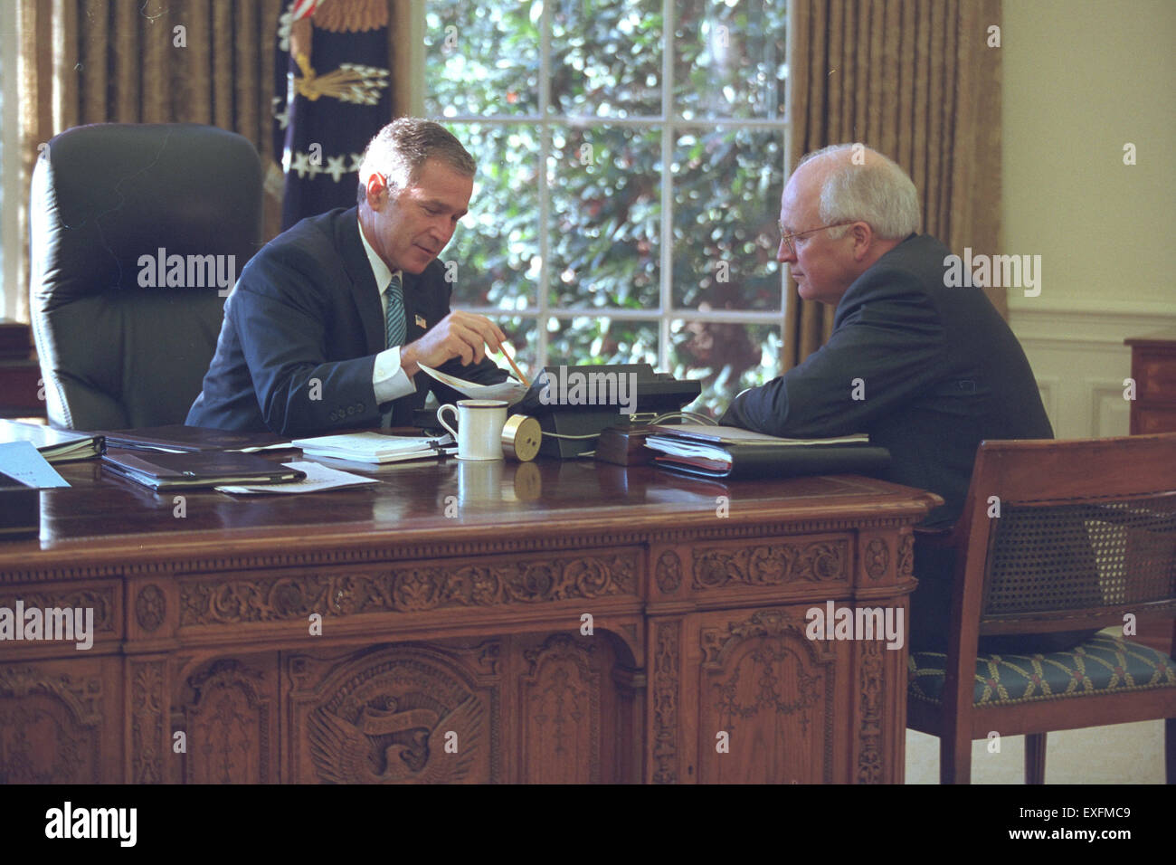 President Bush and Vice President Cheney in the Oval Office Stock Photo ...