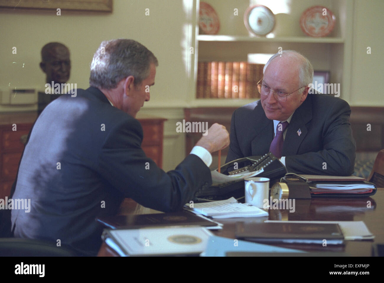 President Bush and Vice President Cheney in the Oval Office Stock Photo ...