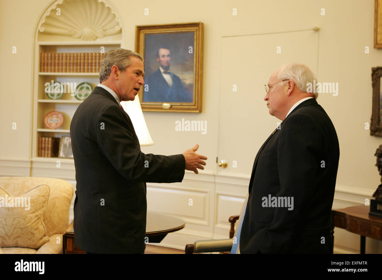 President Bush and Vice President Cheney in the Oval Office Stock Photo ...