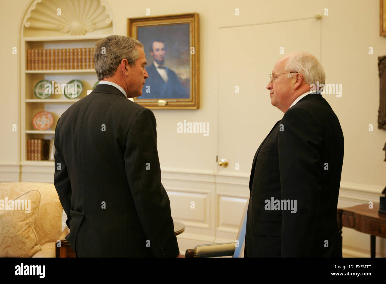 President Bush and Vice President Cheney in the Oval Office Stock Photo ...