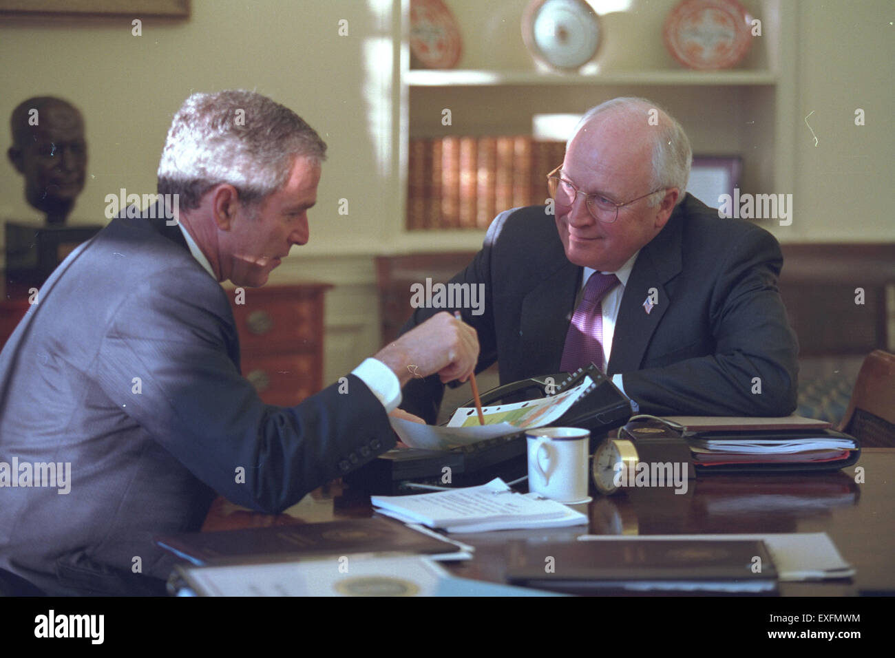 President Bush and Vice President Cheney in the Oval Office Stock Photo ...