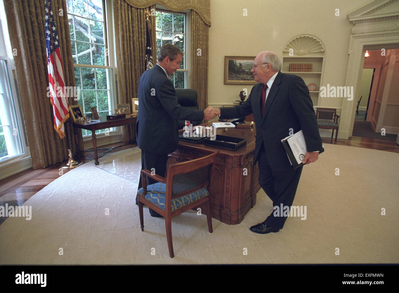 President Bush and Vice President Cheney in the Oval Office Stock Photo ...