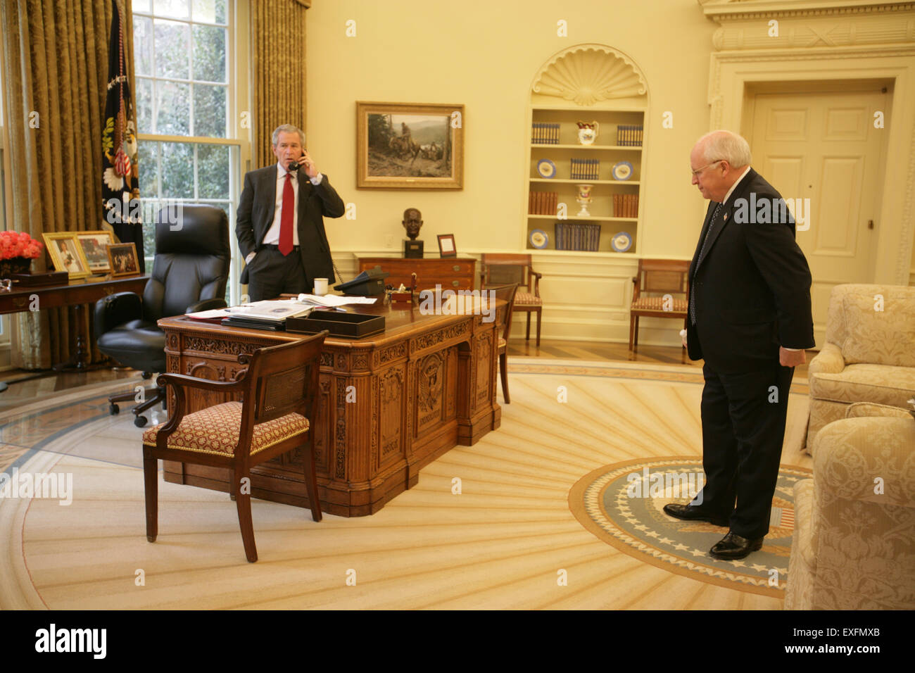 President Bush and Vice President Cheney in the Oval Office Stock Photo ...