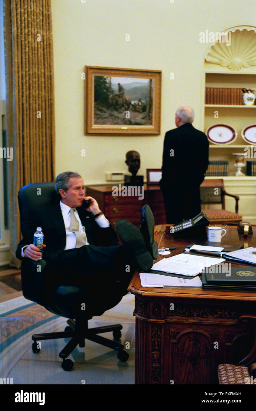 President Bush and Vice President Cheney in the Oval Office Stock Photo ...