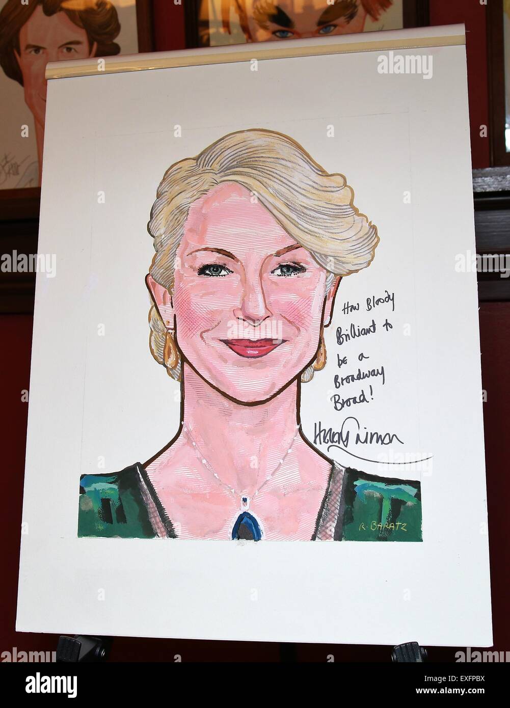Helen mirren portrait hi-res stock photography and images - Alamy