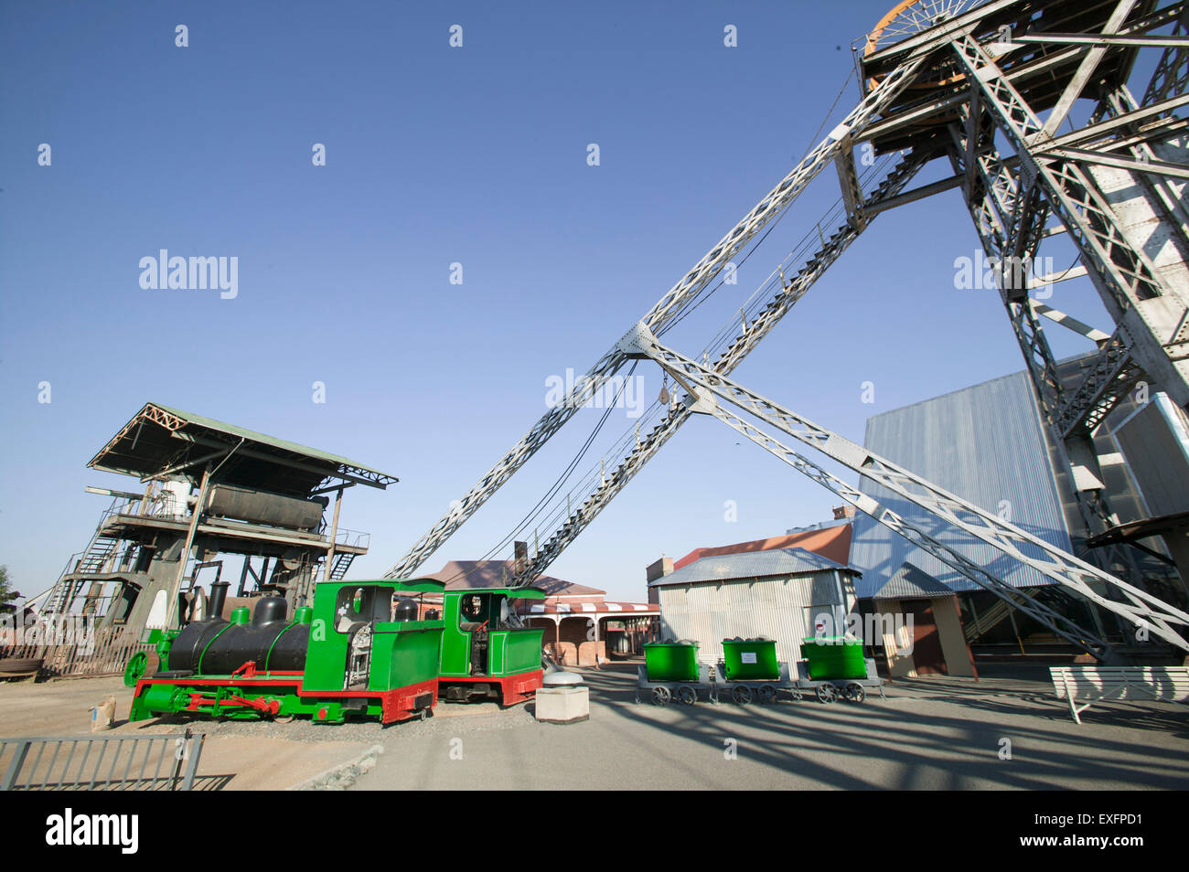 Railroad diamond hi-res stock photography and images - Alamy