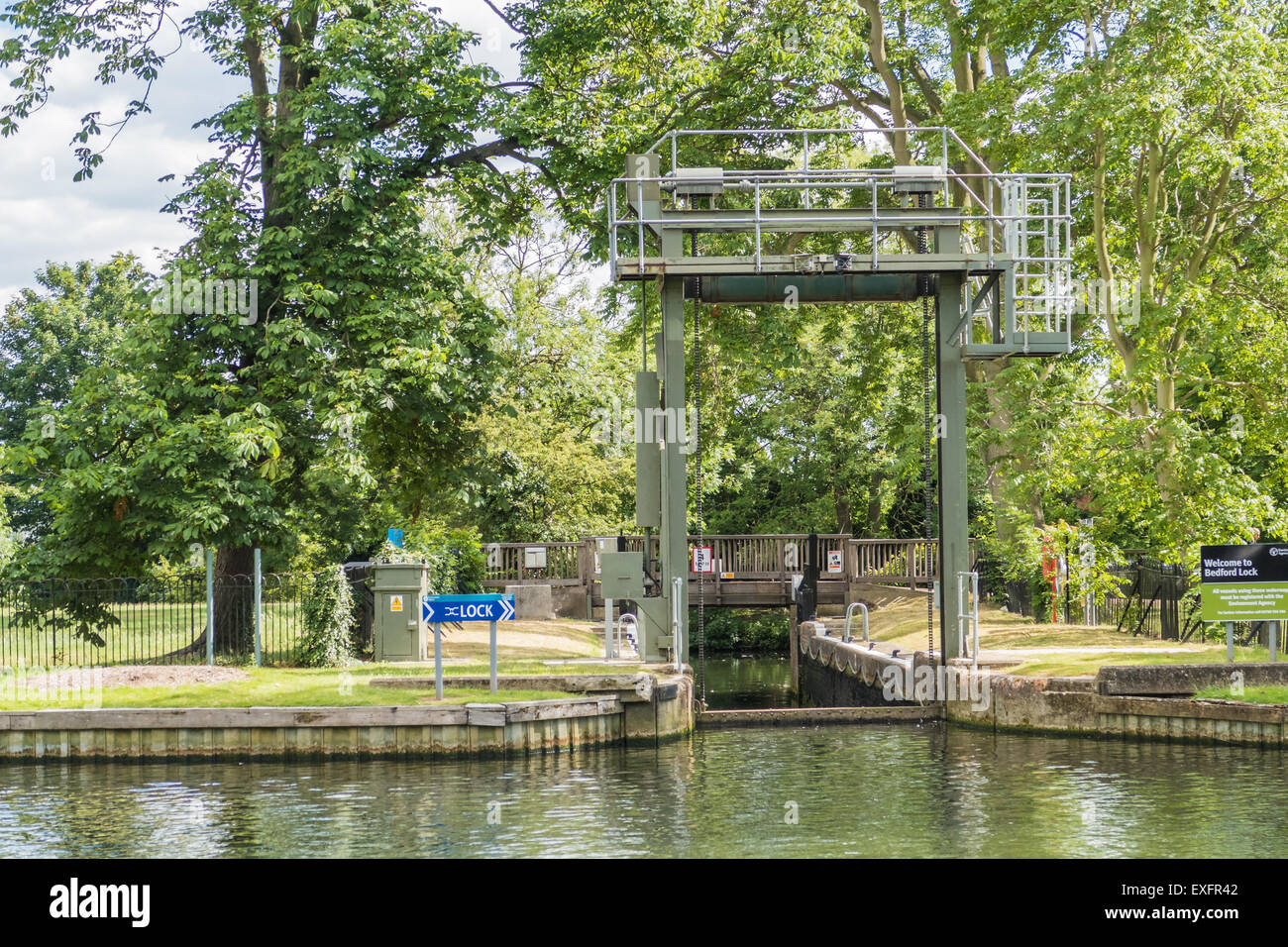 Bedford Lock on the River Great Ouse Stock Photo - Alamy