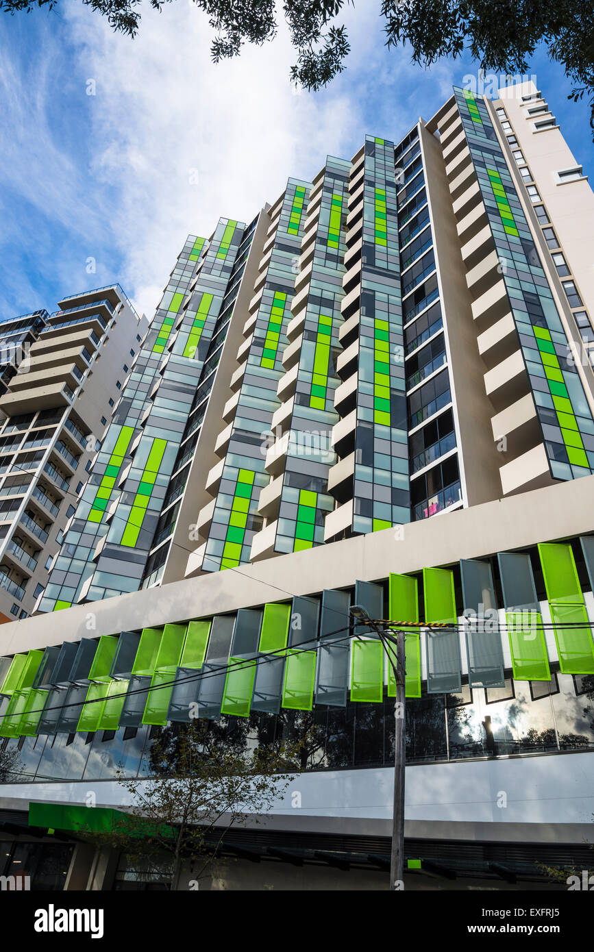 High rise block hi-res stock photography and images - Alamy