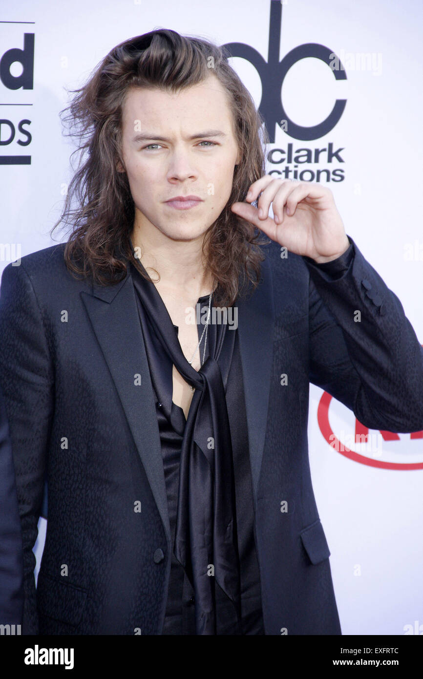 Harry styles 2015 hi-res stock photography and images - Alamy