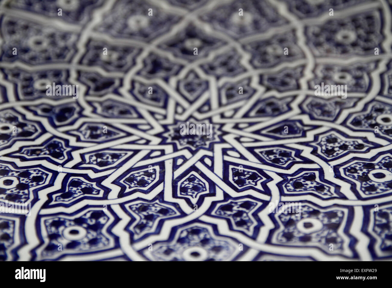 Zellige craft hi-res stock photography and images - Alamy