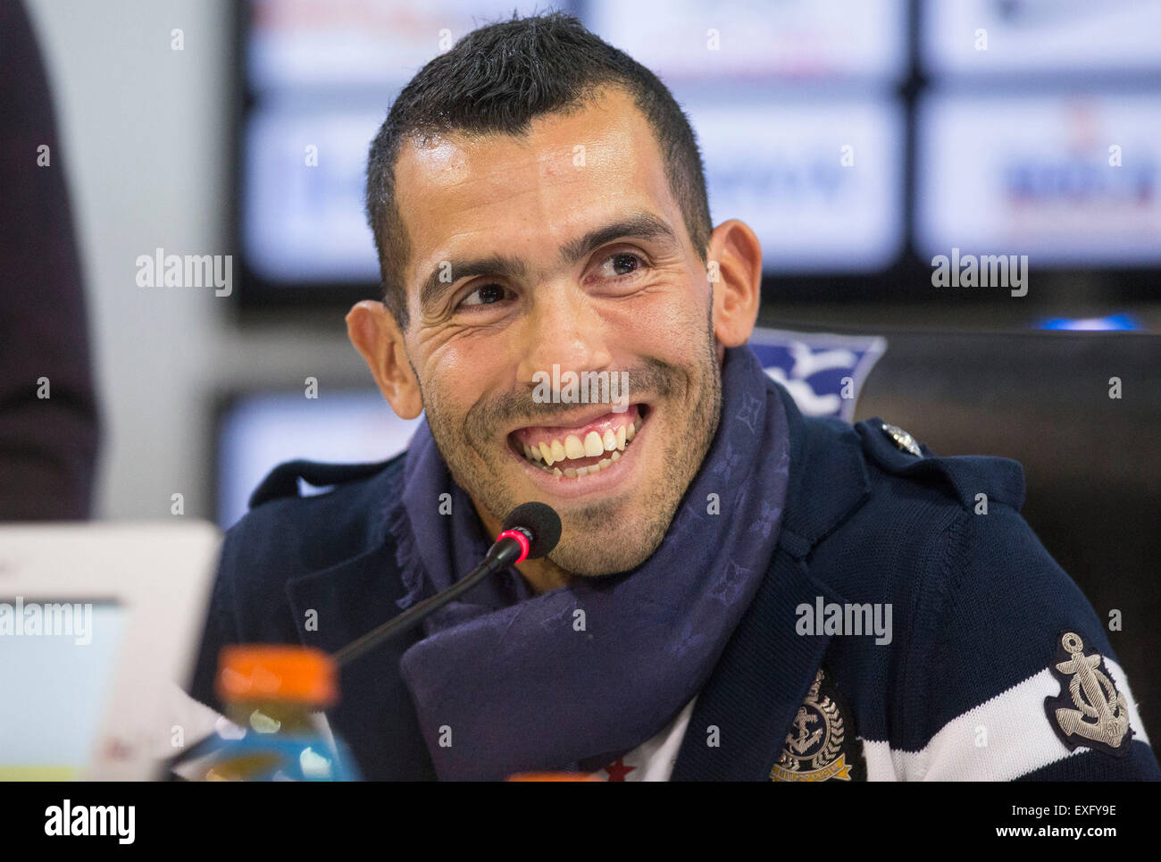 Soccer player carlos tevez hi-res stock photography and images - Alamy