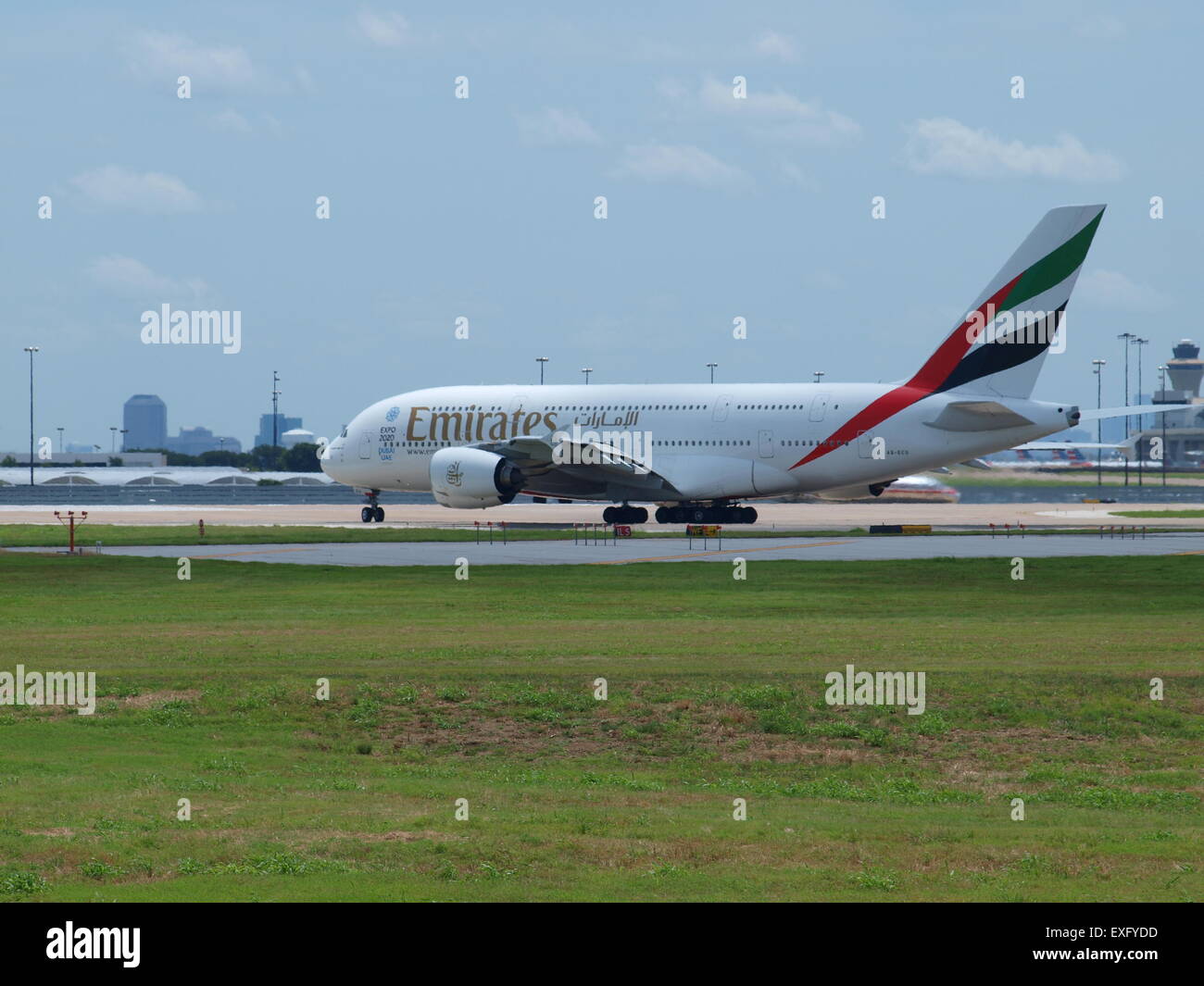 Heavy Aircraft Landing on Heavy Runways at DFW Internationa Stock Photo ...