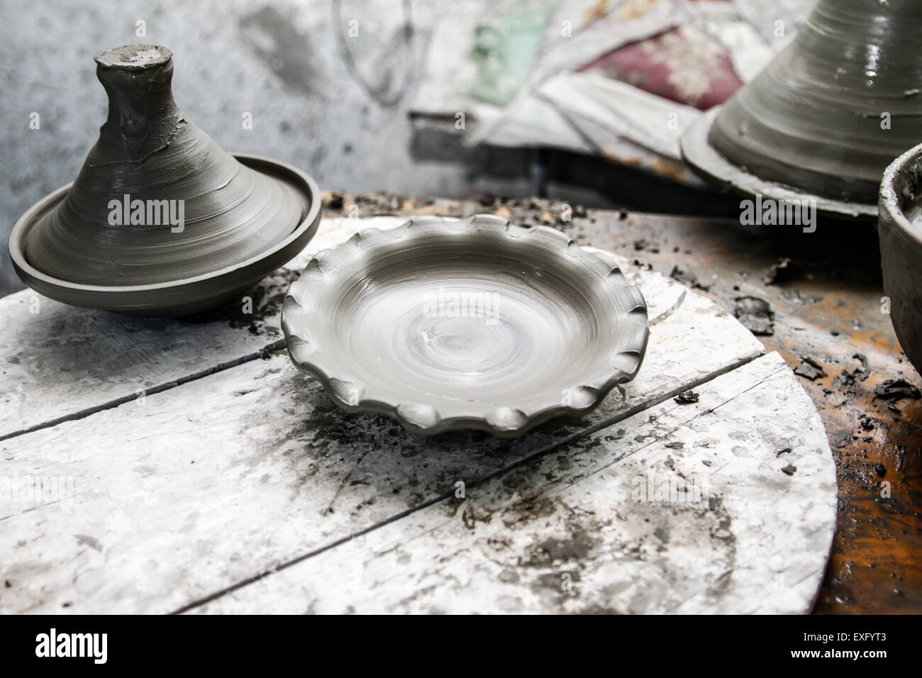 Pottery ceramics drying before being fire Stock Photo - Alamy