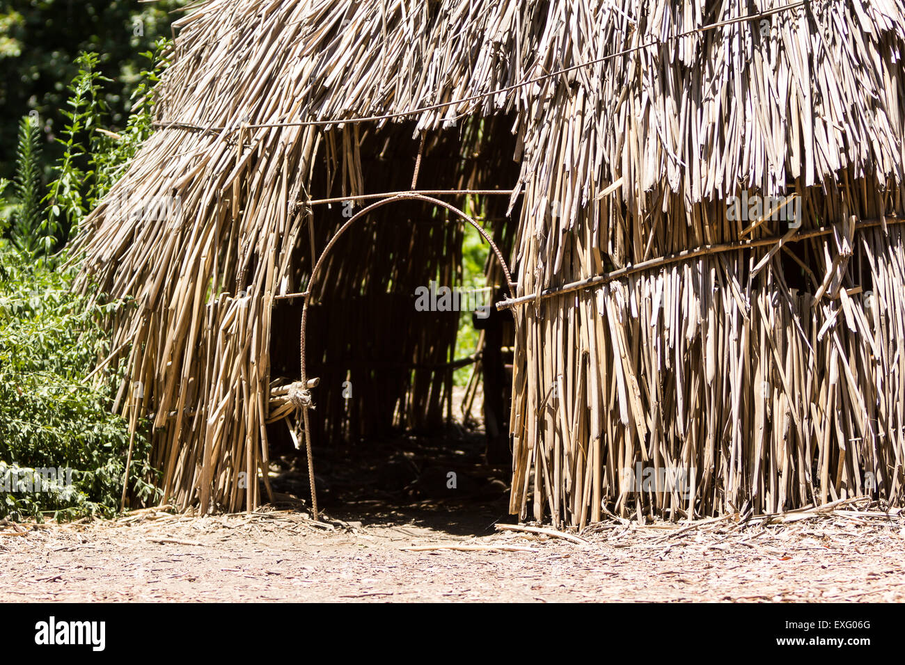 Africa mud hut brick hi-res stock photography and images - Alamy