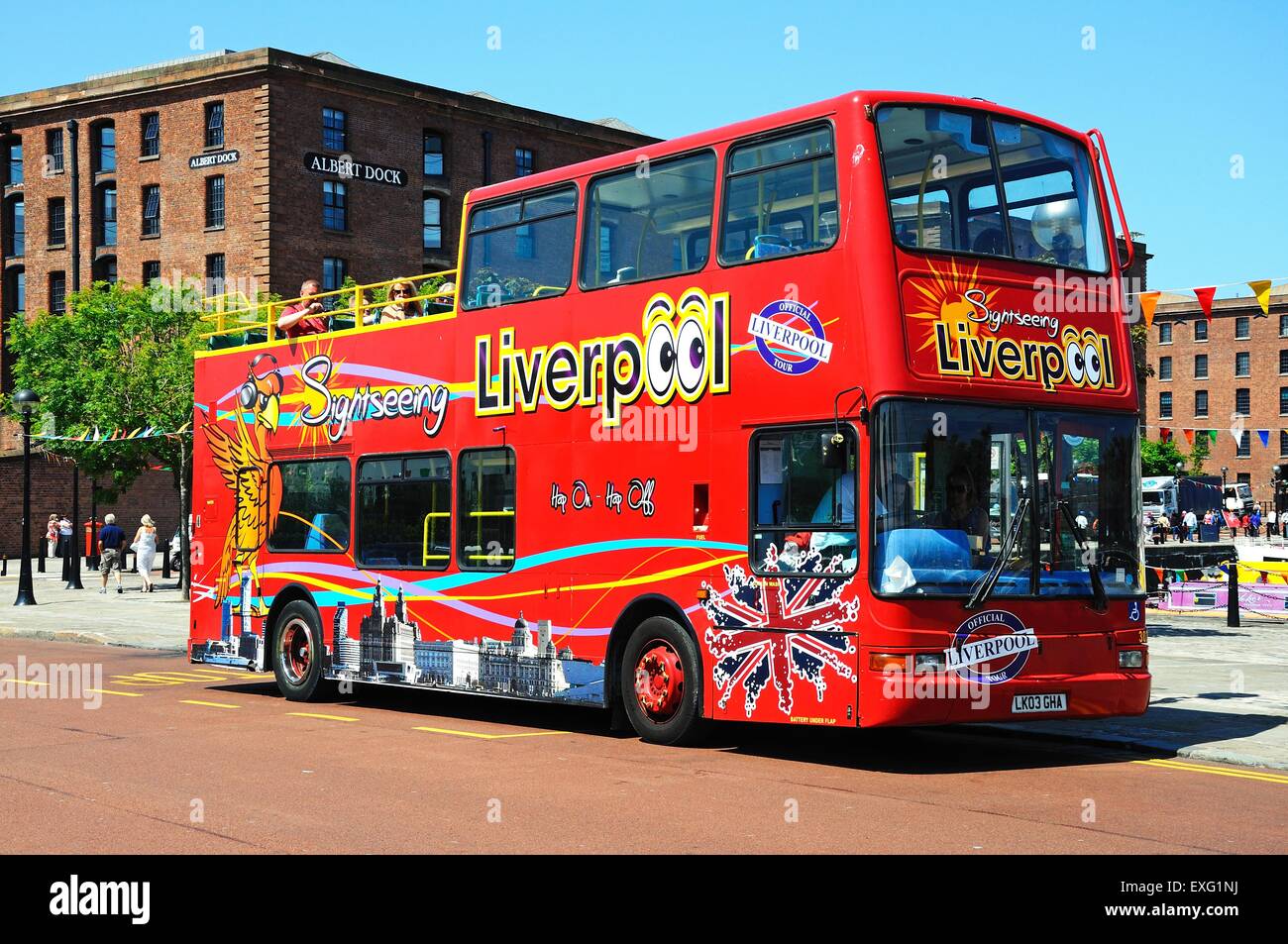 Liverpool city tour hi-res stock photography and images - Alamy