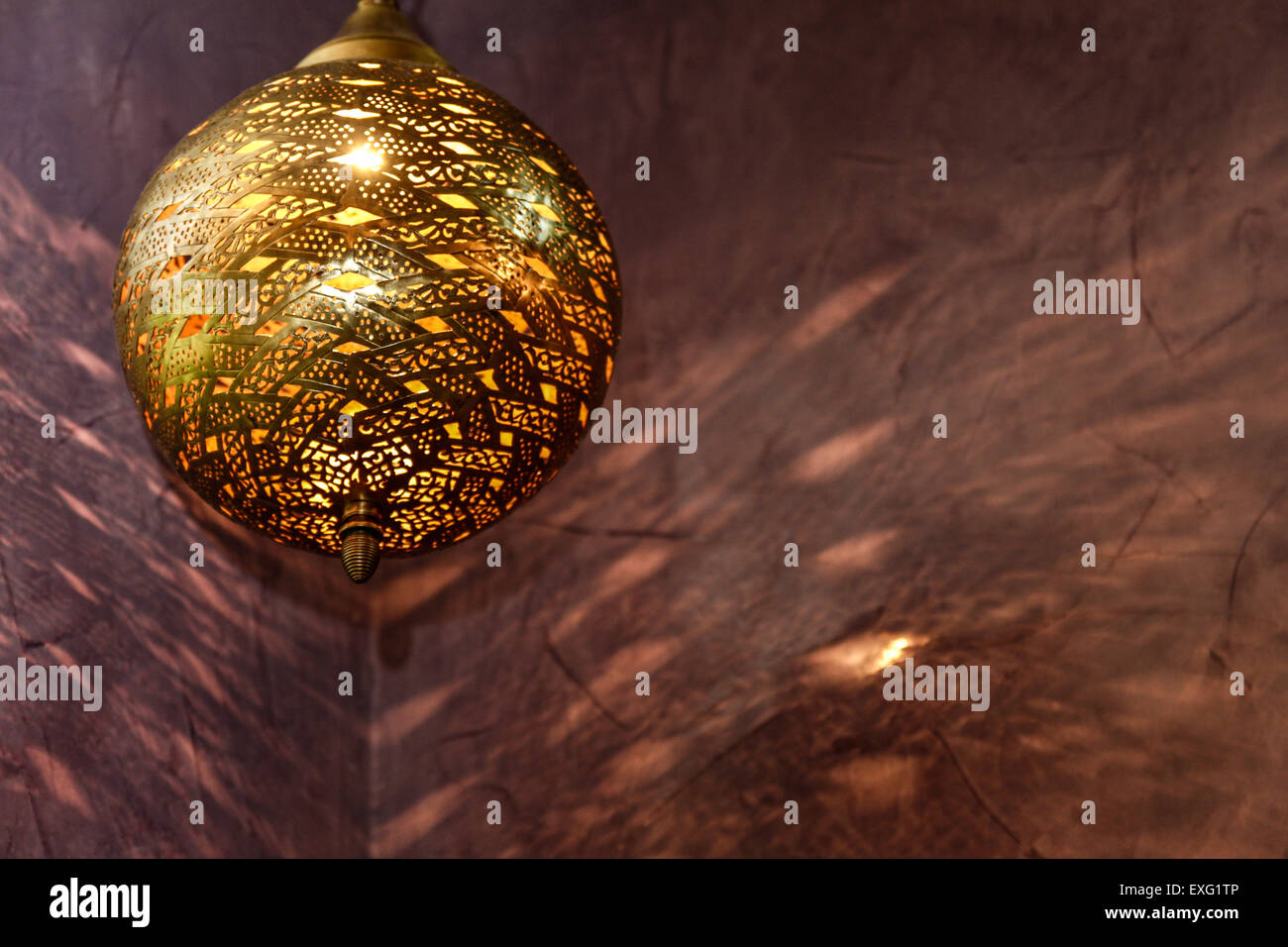 Spherical light fixture hi-res stock photography and images - Alamy