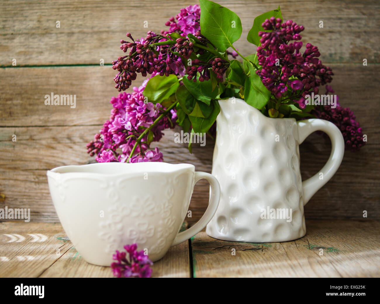 Lilac tea hi-res stock photography and images - Alamy
