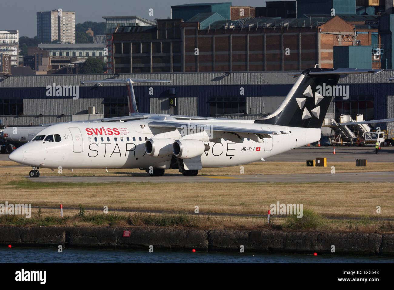 SWISS BAE RJ 146 STAR ALLIANCE Stock Photo - Alamy