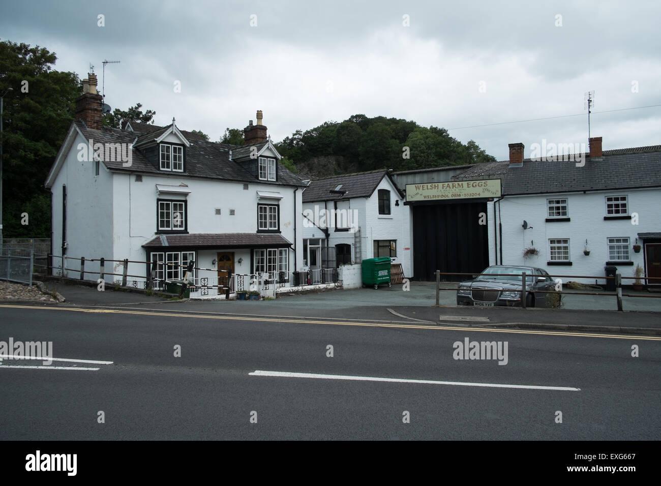 Welsh windows and doors hi-res stock photography and images - Alamy
