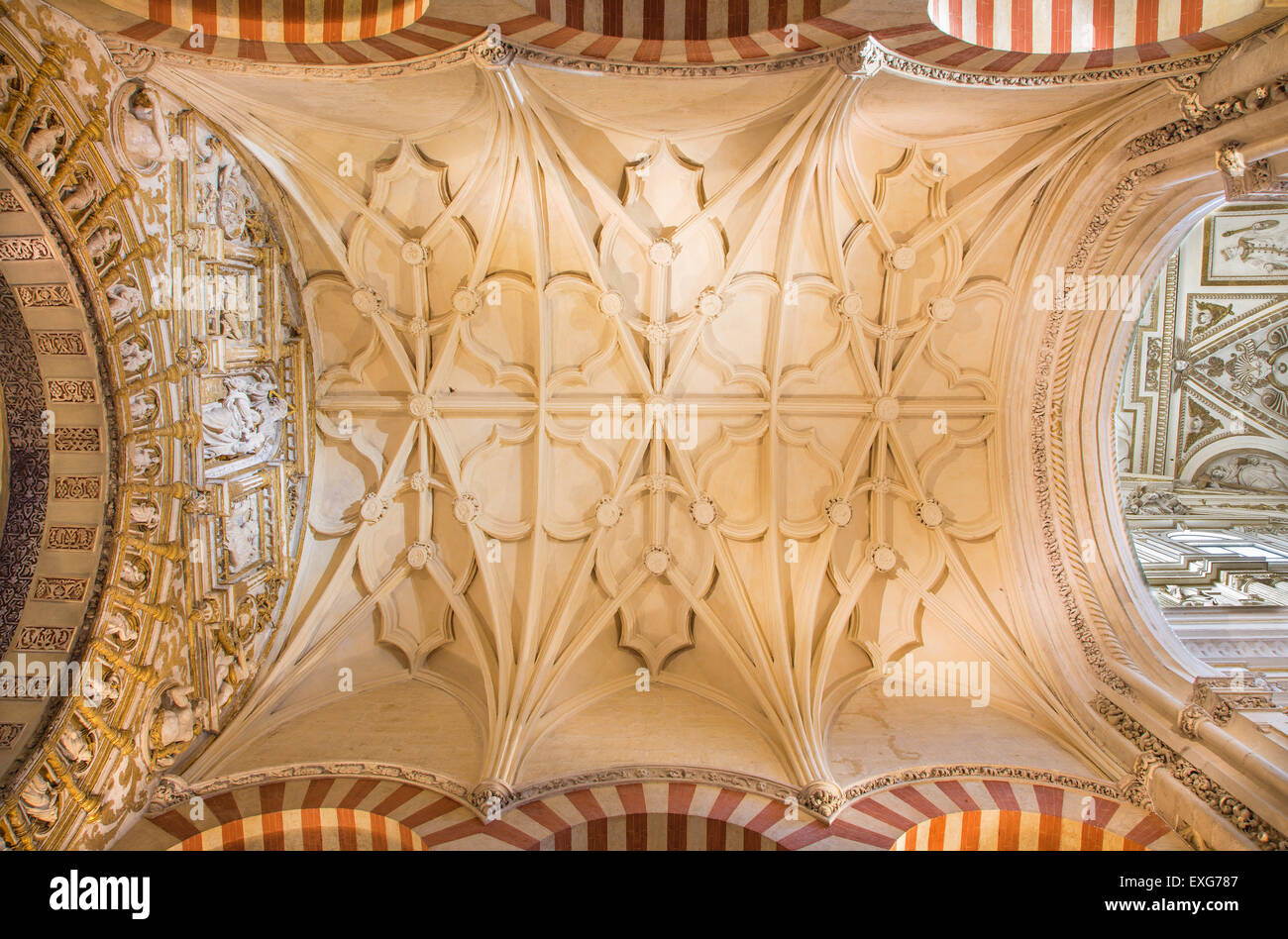 Gothic and islamic architecture hi-res stock photography and images - Alamy