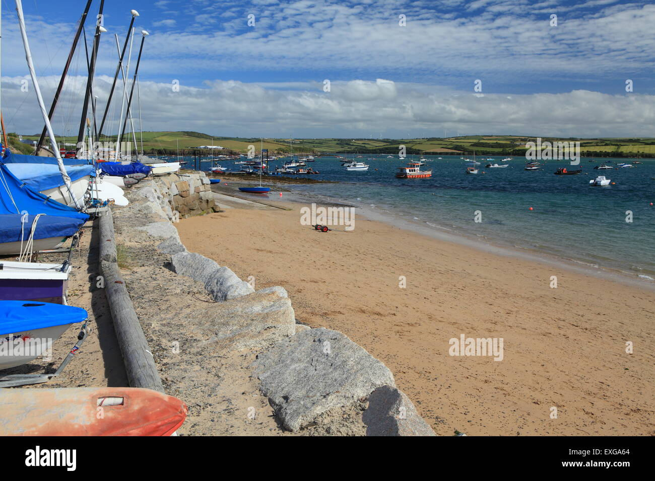 Rock - Camel estuary, North Cornwall, England, UK Stock Photo - Alamy