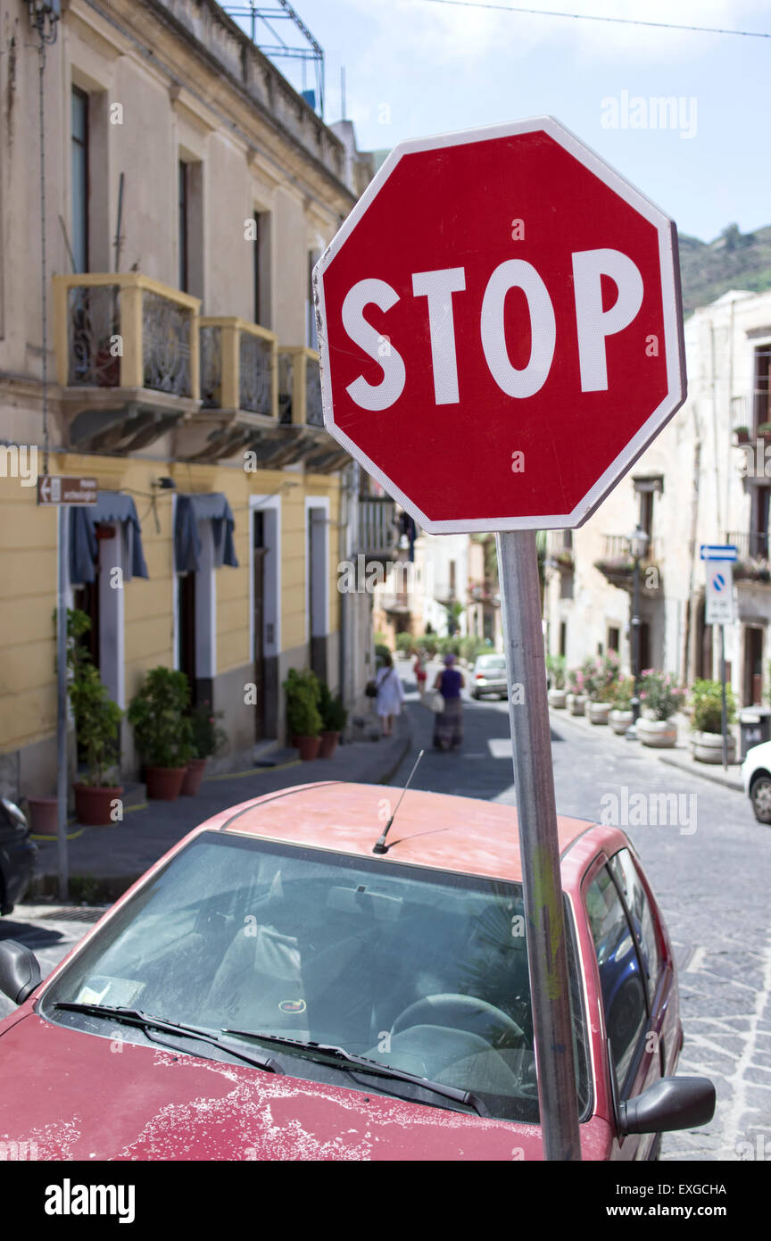 Stop places hi-res stock photography and images - Alamy
