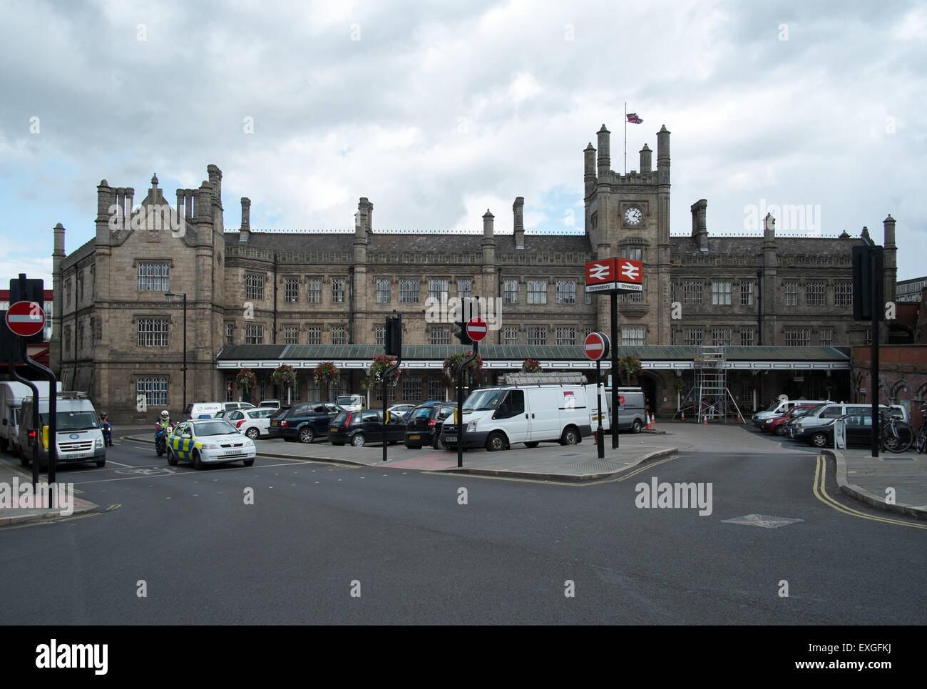 Shrewsbury station buildings architecture architectural details ...