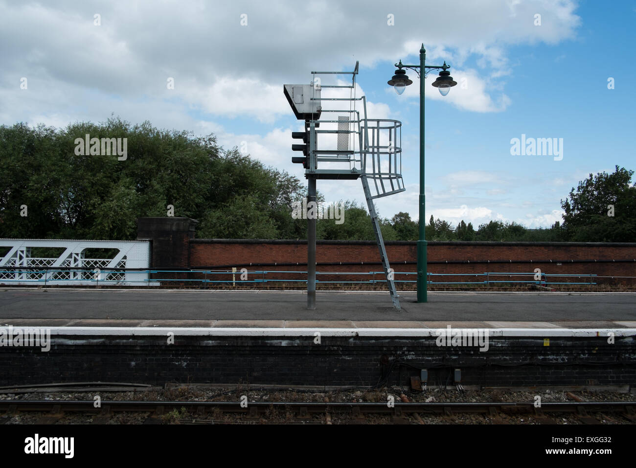 Railway signals shrewsbury hi-res stock photography and images - Alamy
