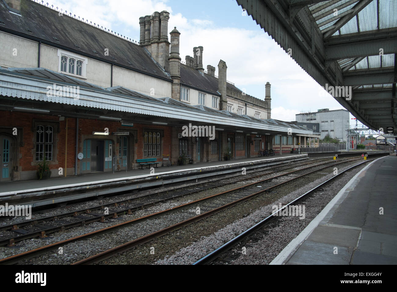 Railway station shrewsbury hi-res stock photography and images - Alamy