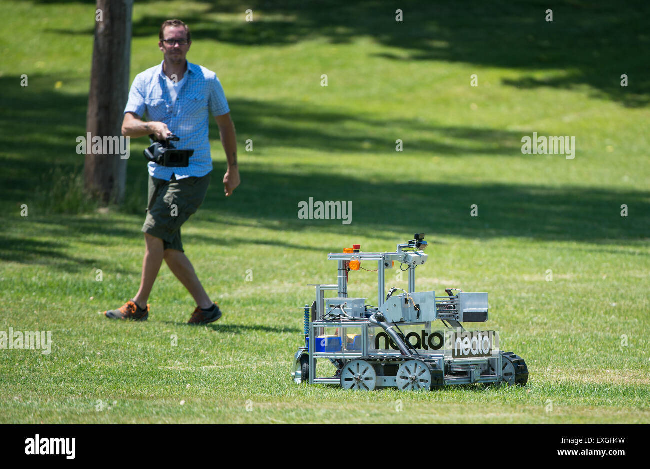 2015 sample return robot challenge hi-res stock photography and images ...